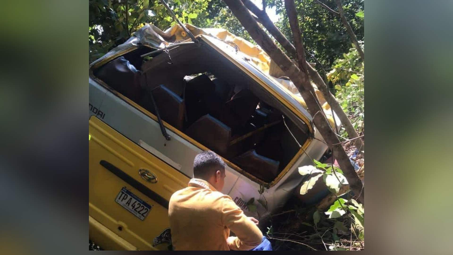 Capturan a conductor de autobús que volcó en La Paz Capturan a conductor de autobús que volcó en La Paz